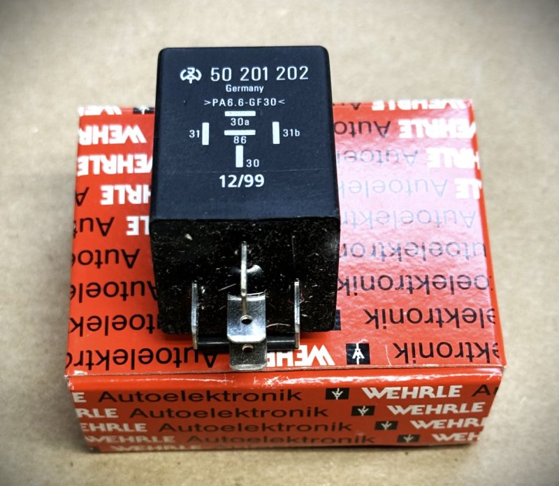 (34520005192)-ABS Relay-318i/325e/325i/M3 (all E30) (Overvoltage Protect...